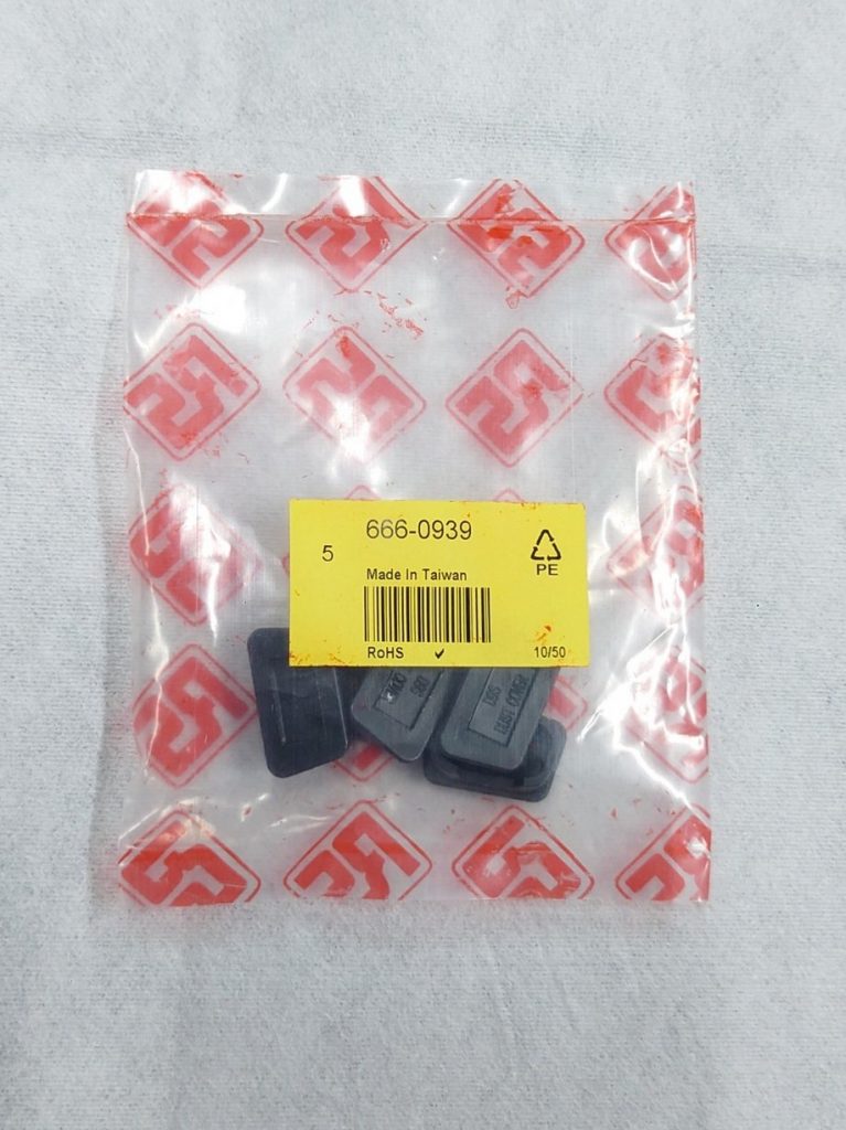 D-sub Connector Dust Cap, Black, 9-pin | AlphaWave English